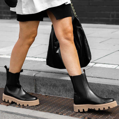 Scarpa - Shop Exclusive Designer shoes & Designer handbags for Women.
